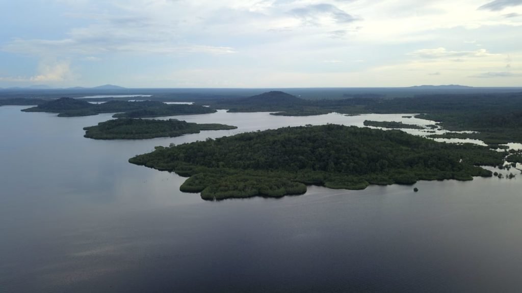 Harga Tiket Danau Laet, Destinasi wisata Baru di Kalimantan Barat ...