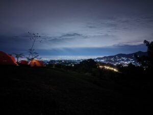 Biaya Camping di Giri Pangrango Bogor & Fasilitasnya - KATA OMED