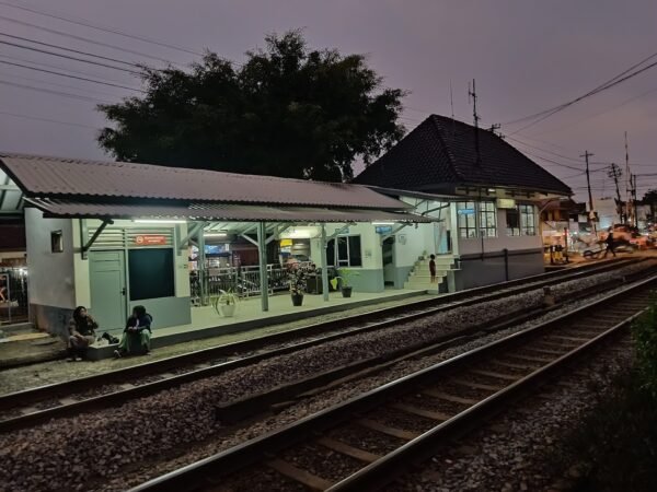 10 Stasiun Kereta Api Tertinggi di Indonesia - KATA OMED 10 Stasiun Kereta Api Tertinggi di Indonesia - KATA OMED